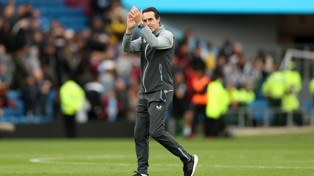 Unai Emery comparte la victoria con los seguidores | AVFC