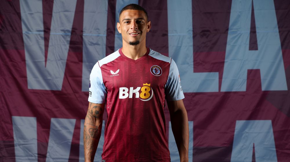 Diego Carlos and Leander Dendoncker start against United | AVFC