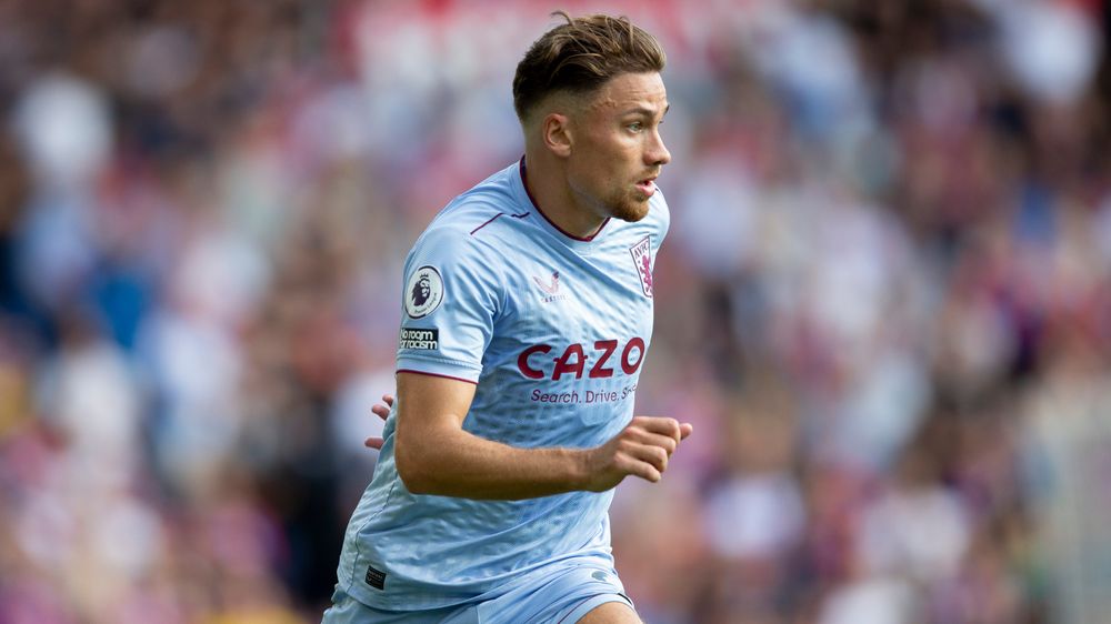 Matty Cash and Emi Buendía start at Forest | AVFC