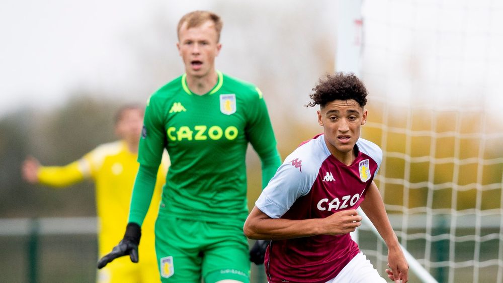 GALLERY: U18s take on Fulham 📸 | AVFC