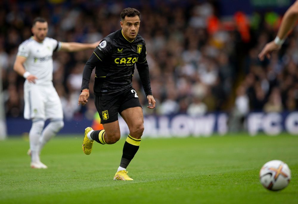 أستون فيلا يعود بنقطة واحدة من إيلاند رود | AVFC