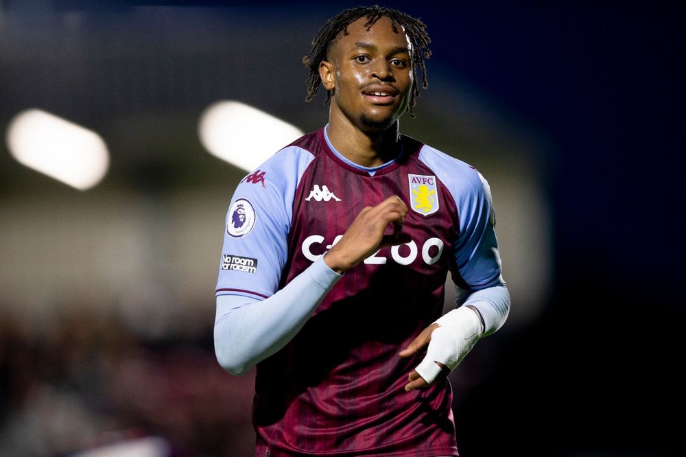 Caleb Chukwuemeka wins PL2 POTM award | AVFC