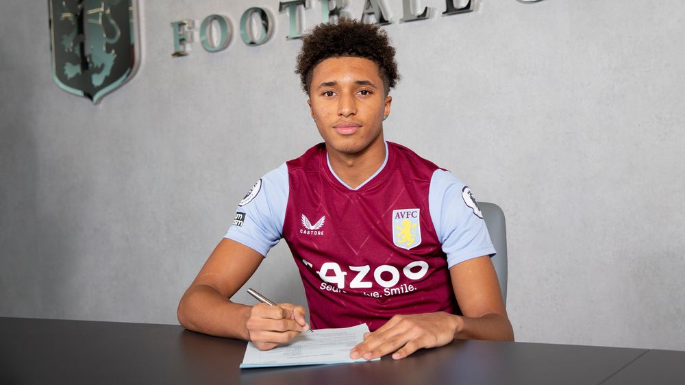 Travis Patterson pens pro deal | AVFC