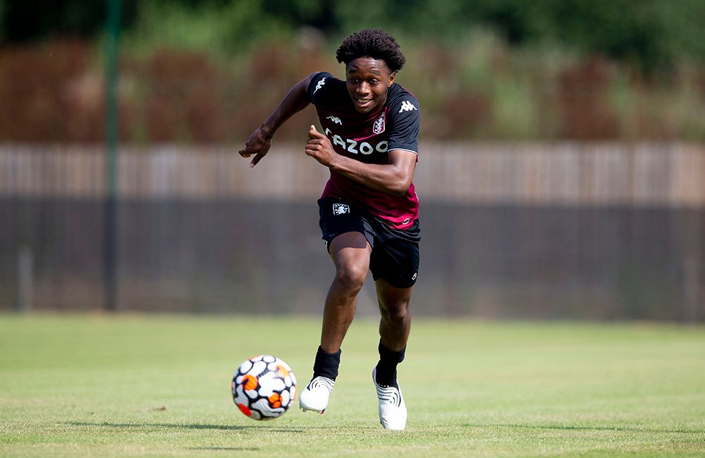GALLERY: Snaps from Academy training 📸 | AVFC